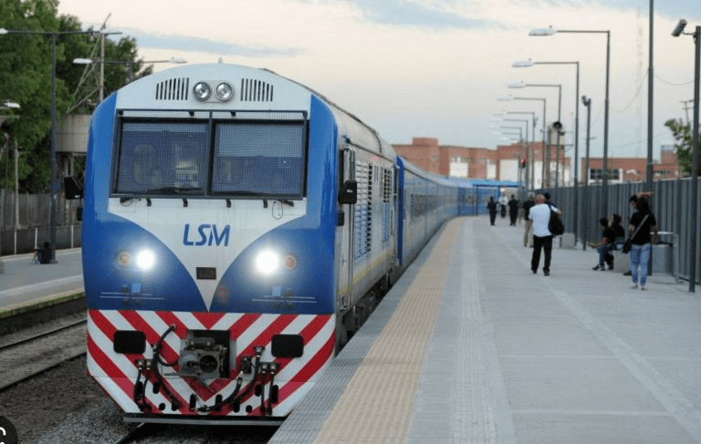 El servicio de la Línea San Martín estuvo interrumpido por tres ...